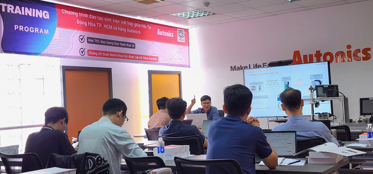 HAuA x Autonics - Khám phá lớp học chuyên sâu về hệ thống truyền động ...